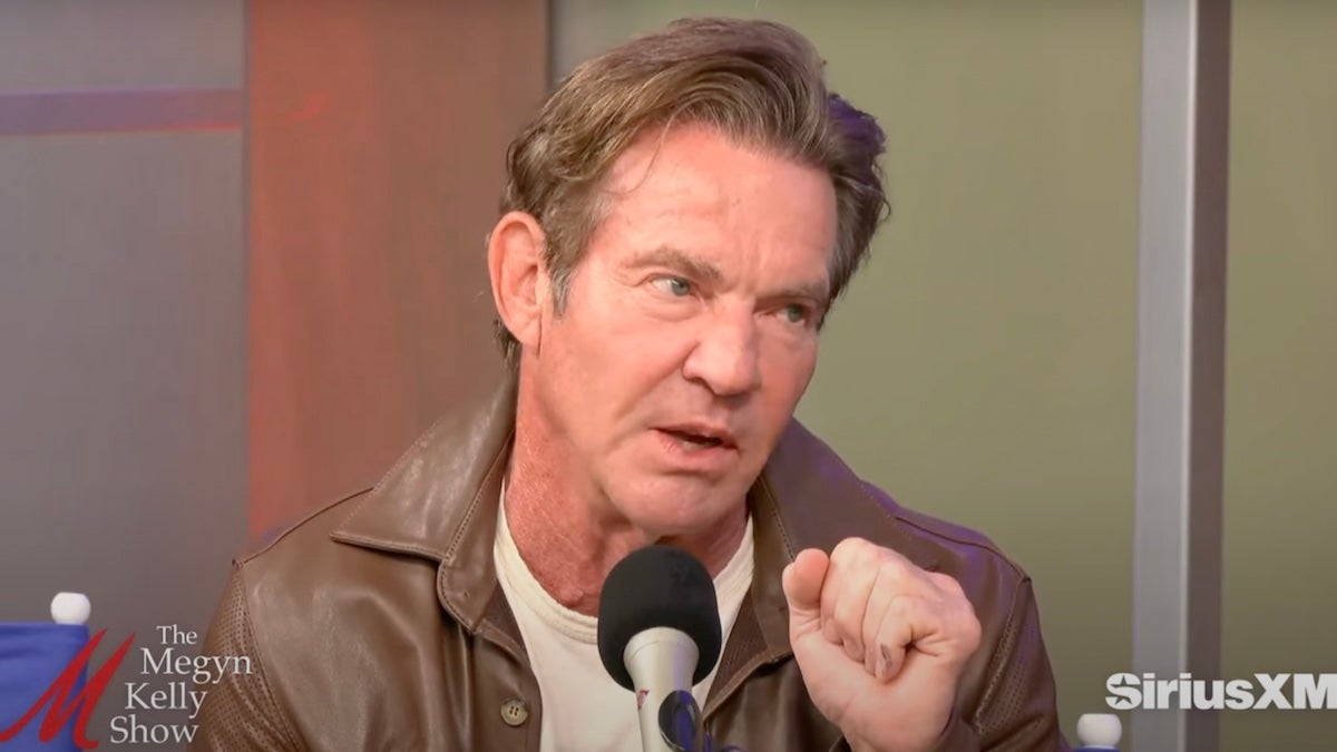 Dennis Quaid dit qu'il s'identifie à Ronald Reagan parce qu'il n'est ...